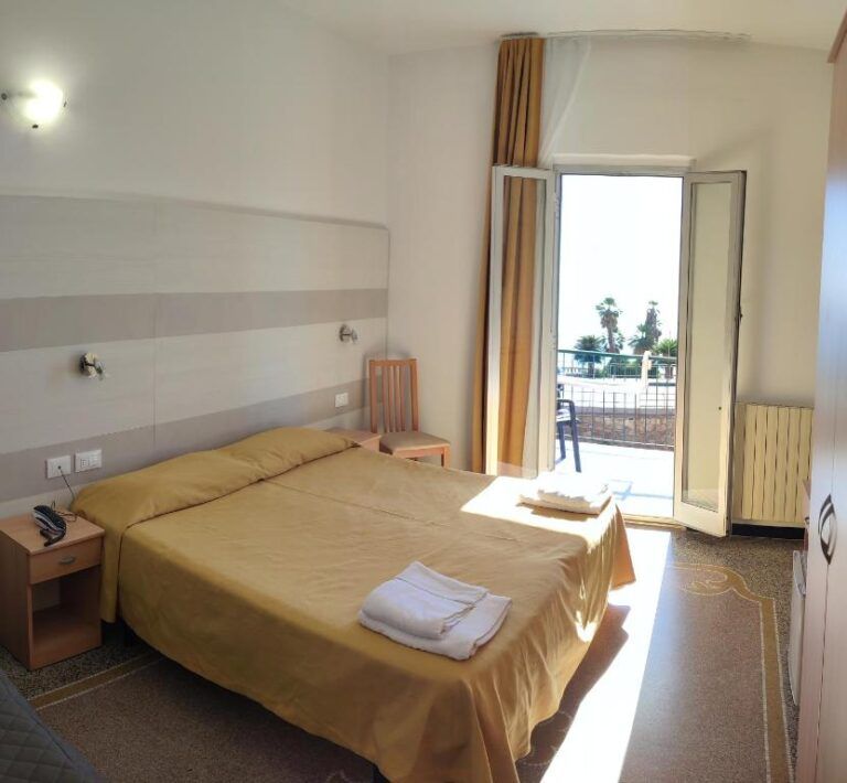 Hotel Villa Costa di Ciuffo Barbara & C Snc, Celle Ligure, Italy ...